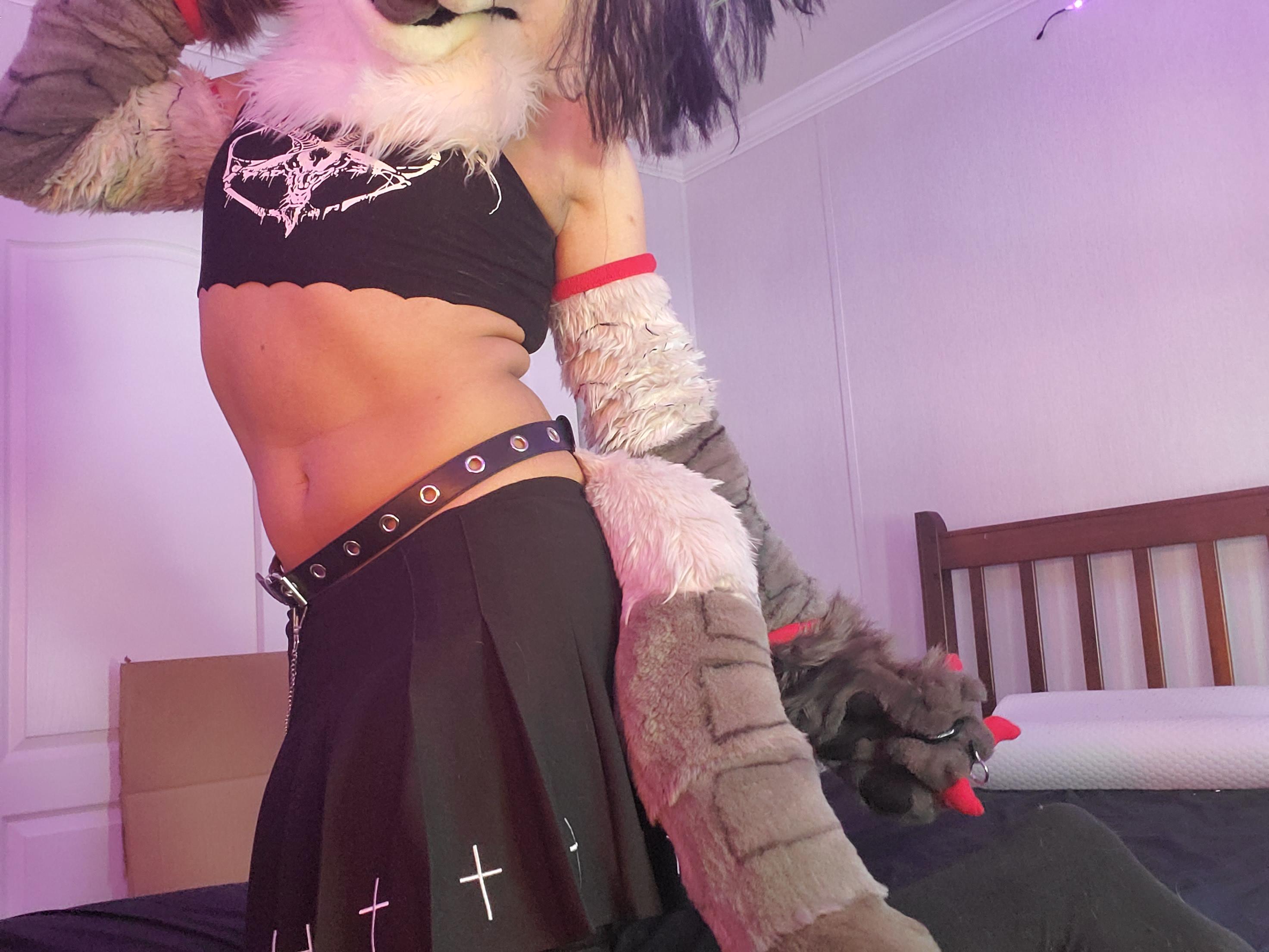 Wolf Goddess | Scrolller