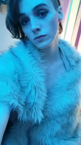 Won't you join me? 💞 | Scrolller