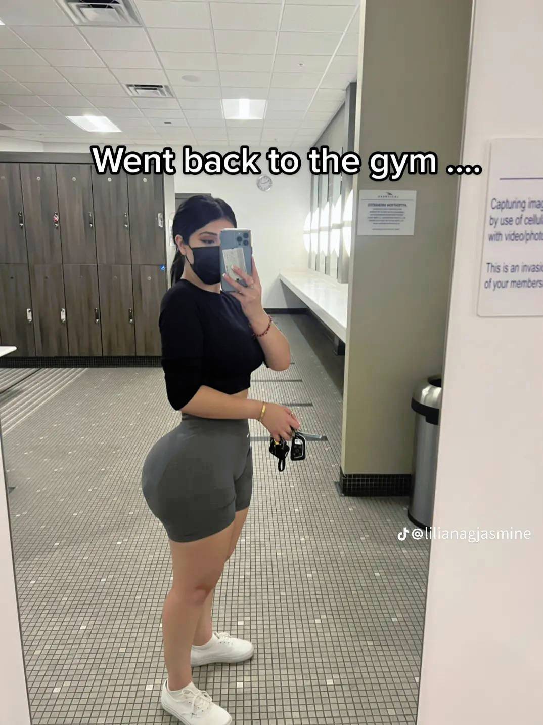 Working hard to keep the bolt on toned | Scrolller