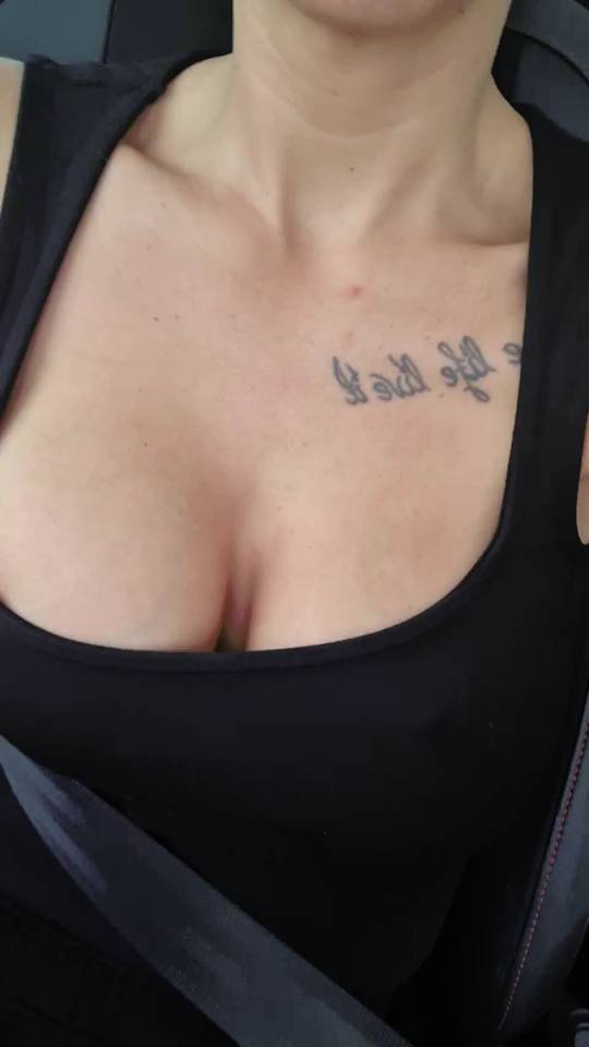 Would you be able to keep your eyes on the road? | Scrolller