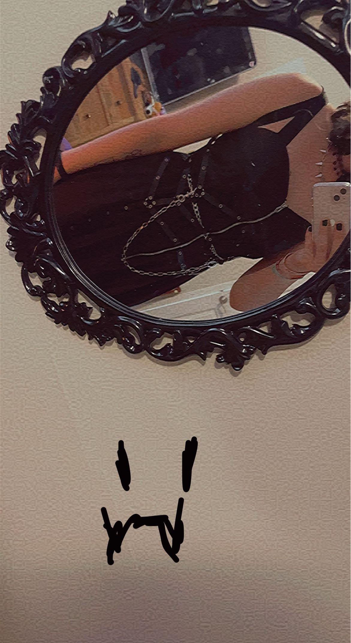 would you bleed in my mouth 🩸 | Scrolller