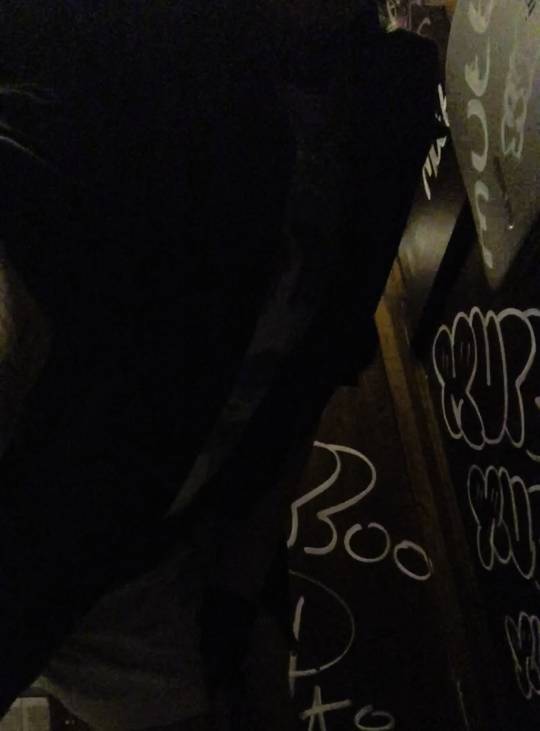 Would you breed me here :P | Scrolller