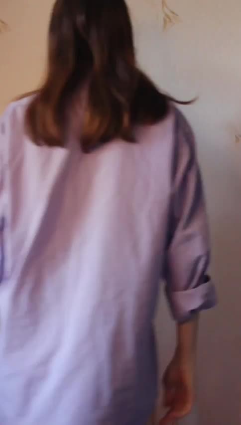 Would you leave a handprint on my little butt? | Scrolller