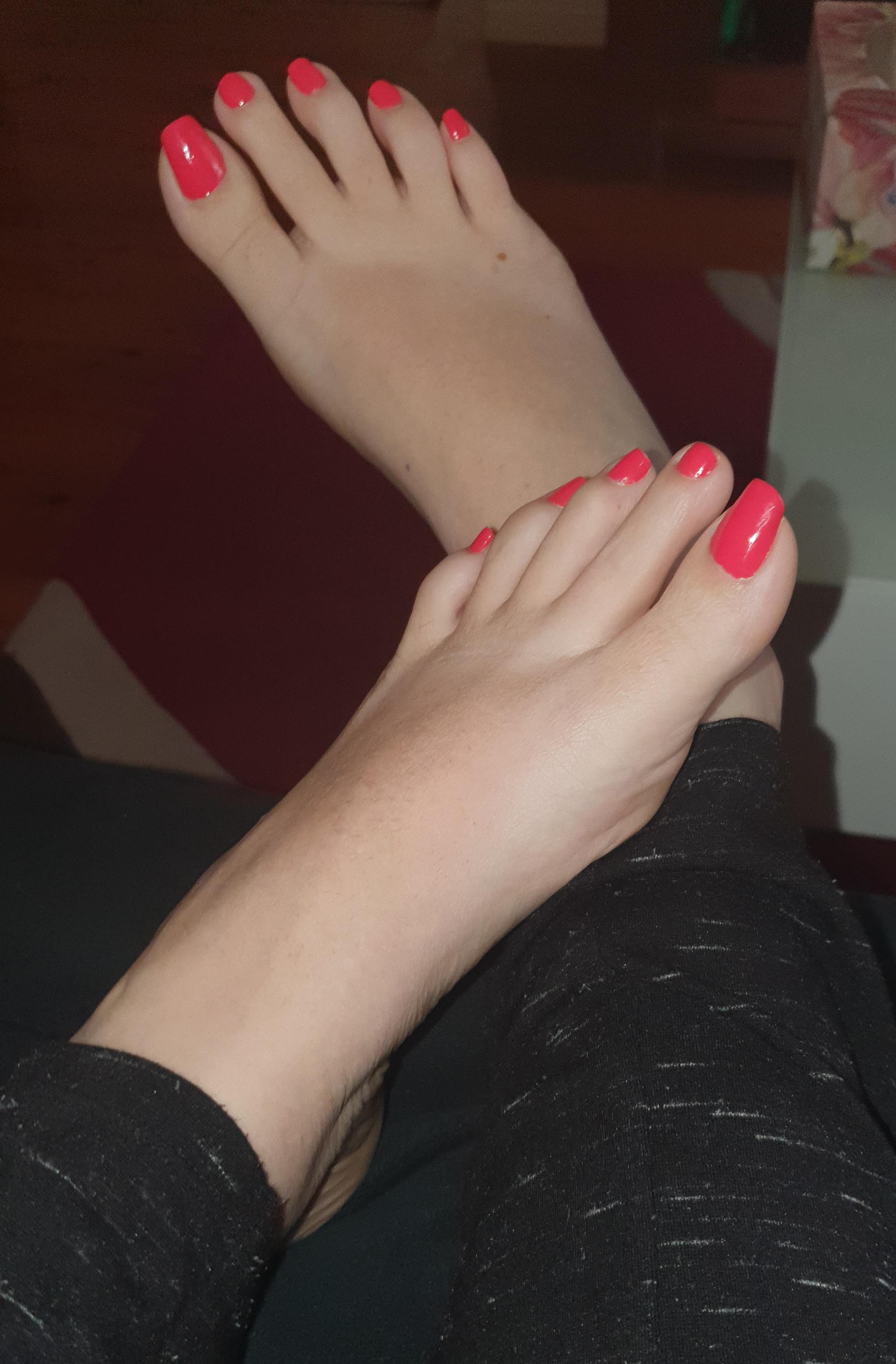 Would you massage my feet? | Scrolller