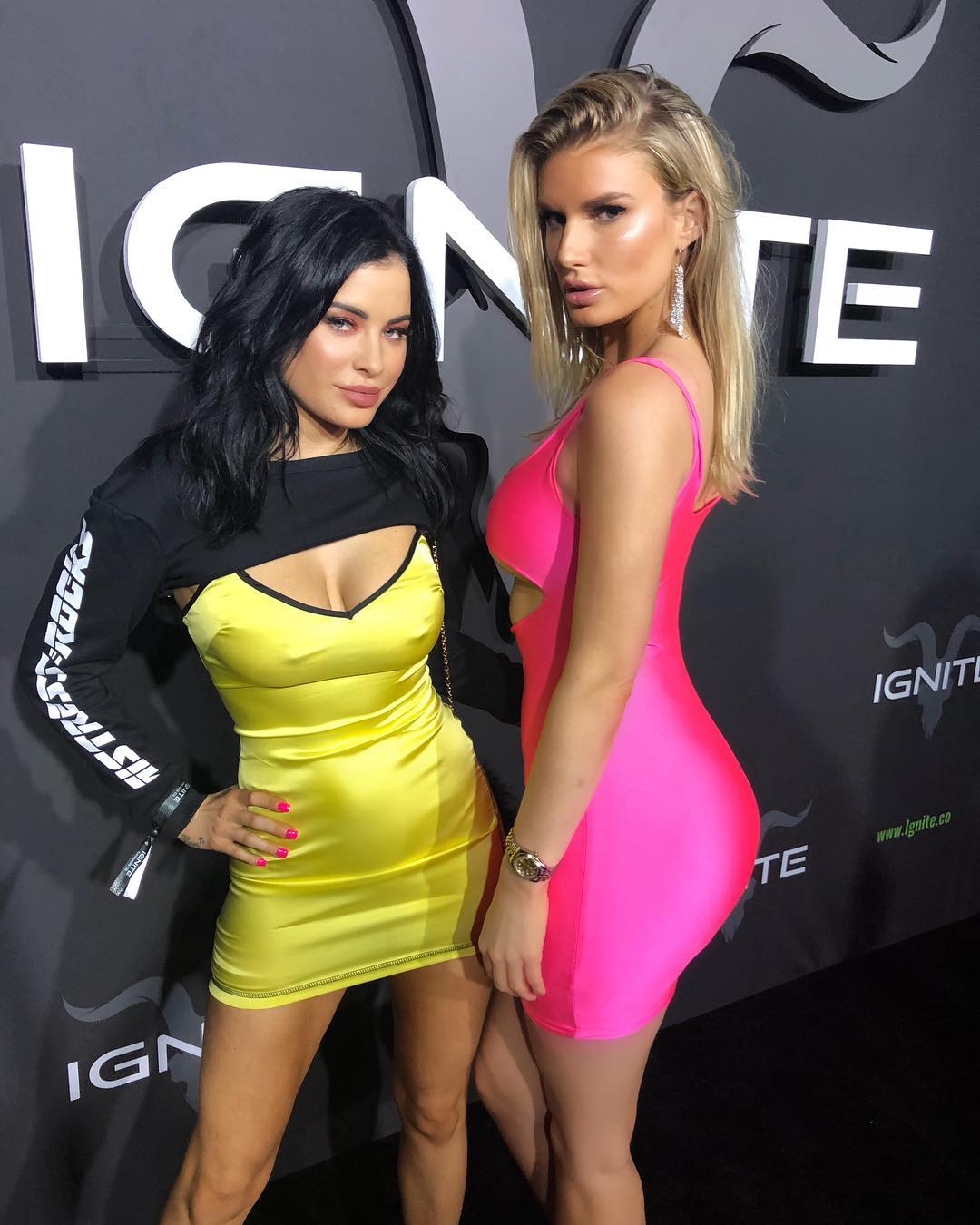 Yellow or hot pink | Scrolller