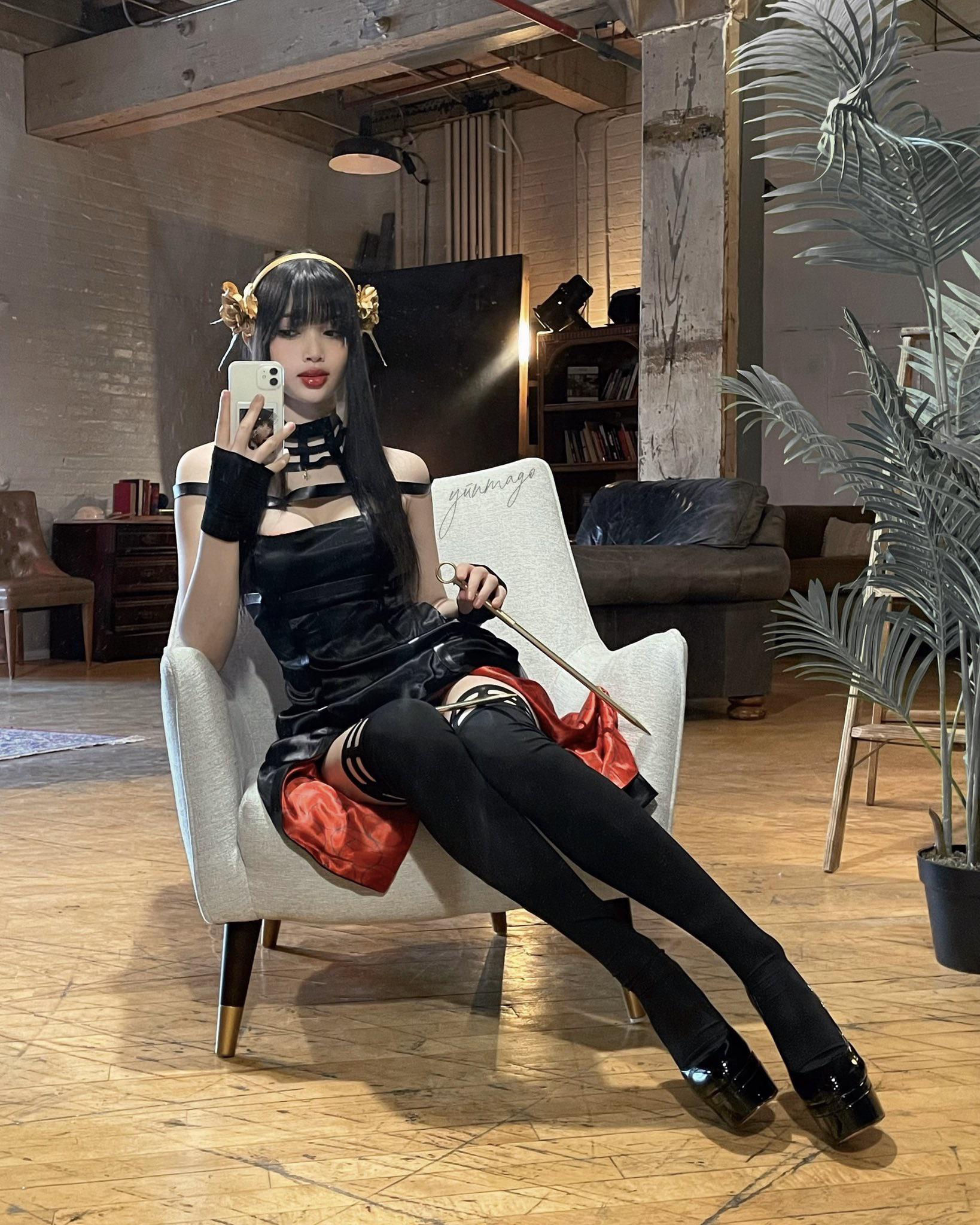 Yor from SpyxFamily by yūn mago | Scrolller