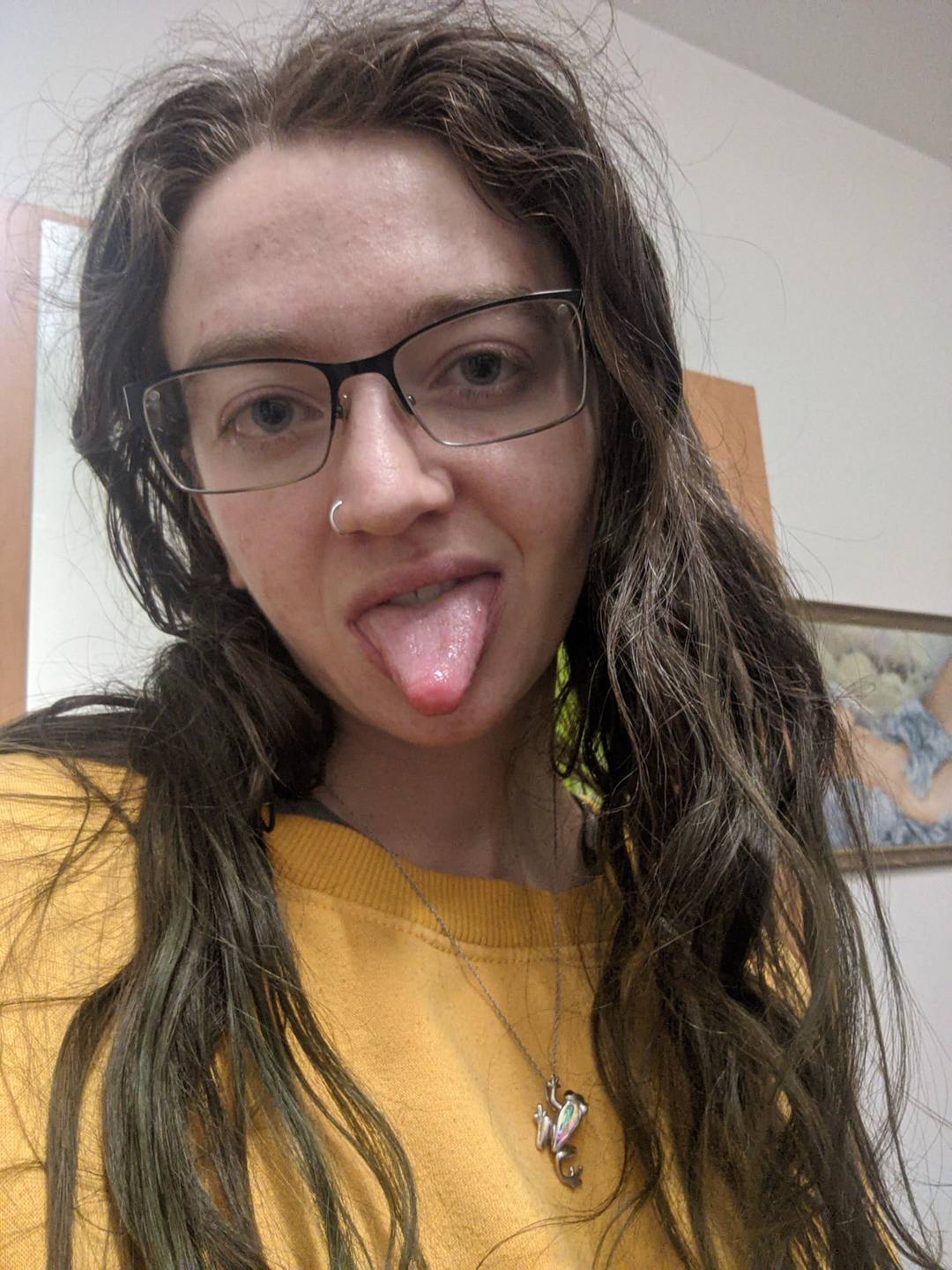 You ever wanted to see Alena in her normal hours? Well hiya, I just woke up and I'm sleepy as ...