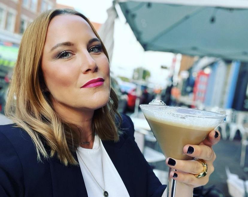 You Just Know Se Cupp Has A Cum Addiction Scrolller