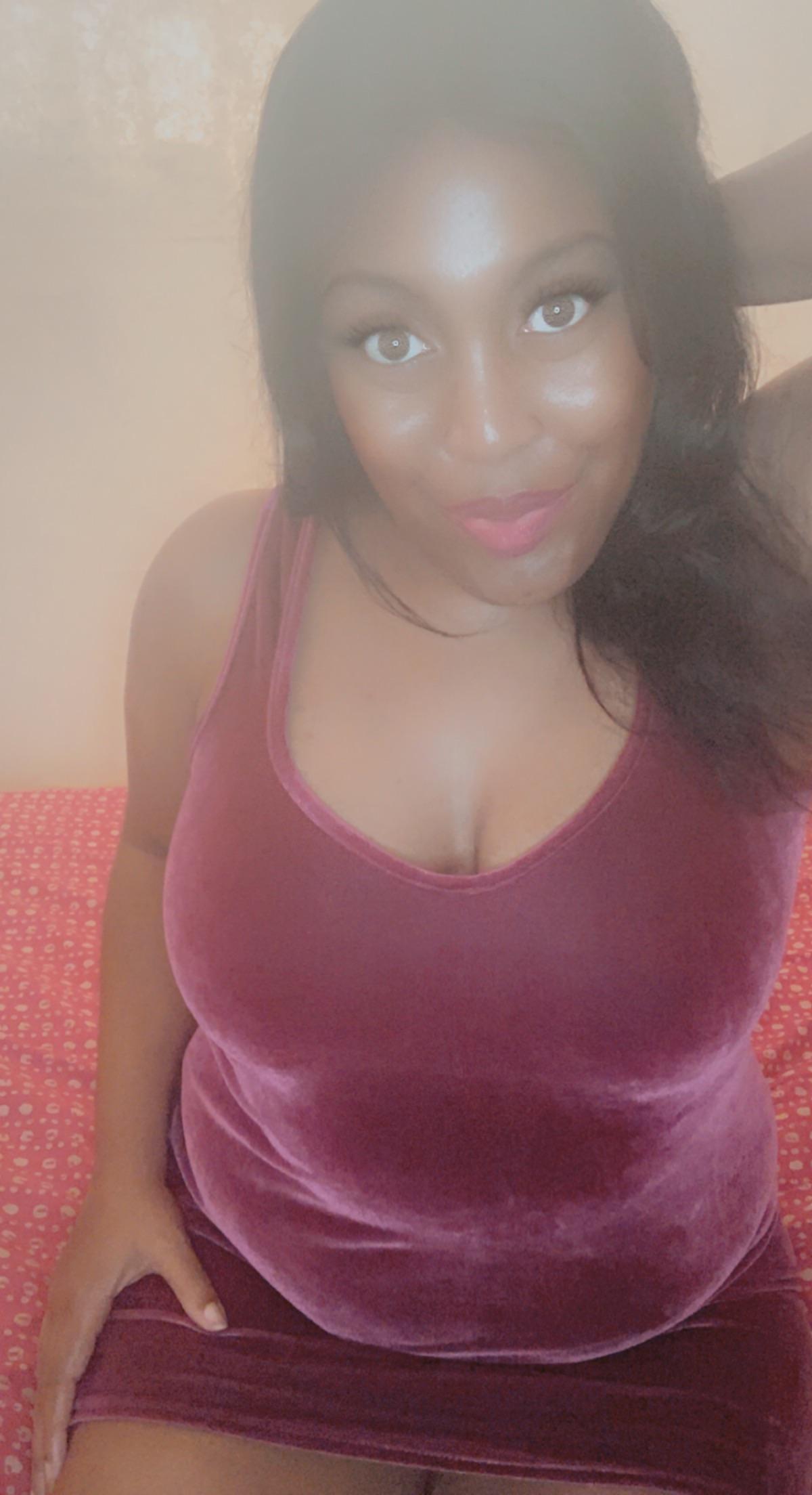 Your Dream Girl | Scrolller