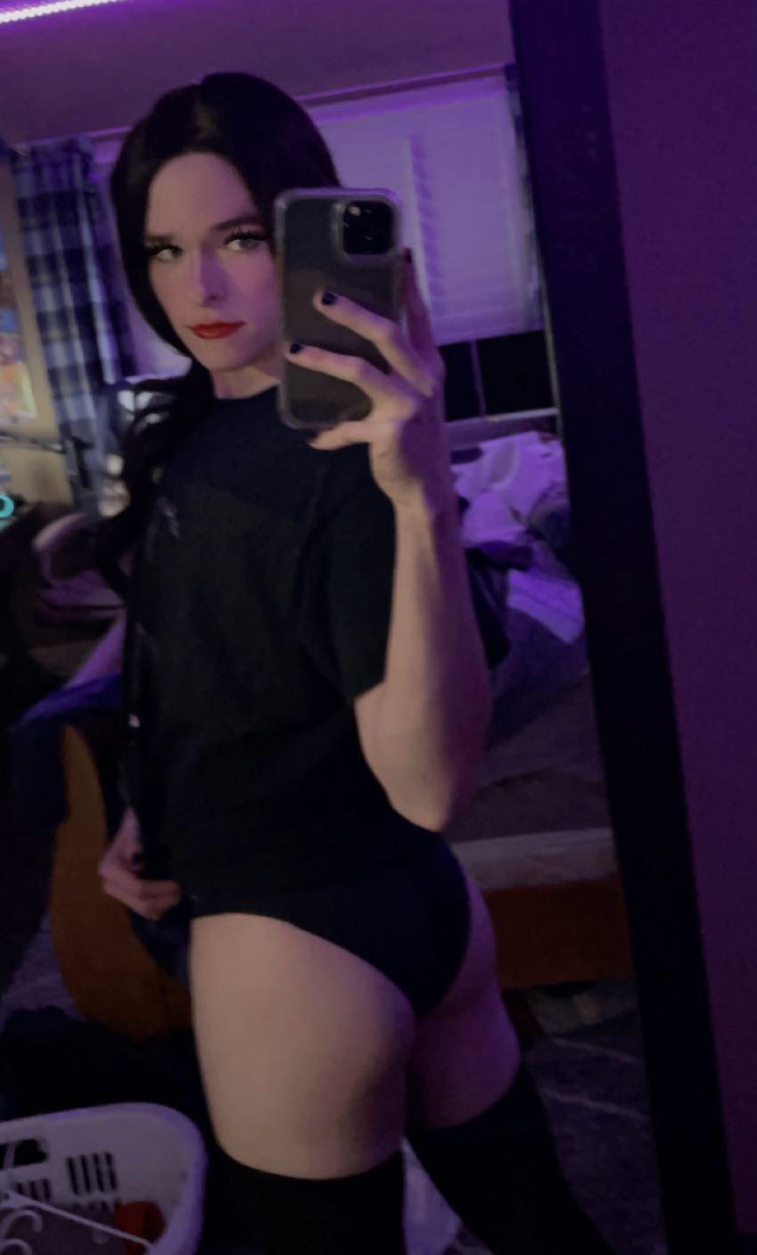 youve fallen into my trap💕 | Scrolller