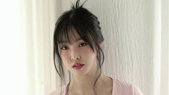 Yuju in Pink | Scrolller