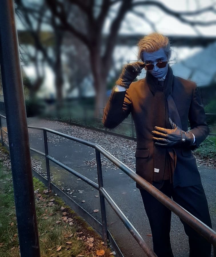 100% Scoundrel (Hades Cosplay) | Scrolller