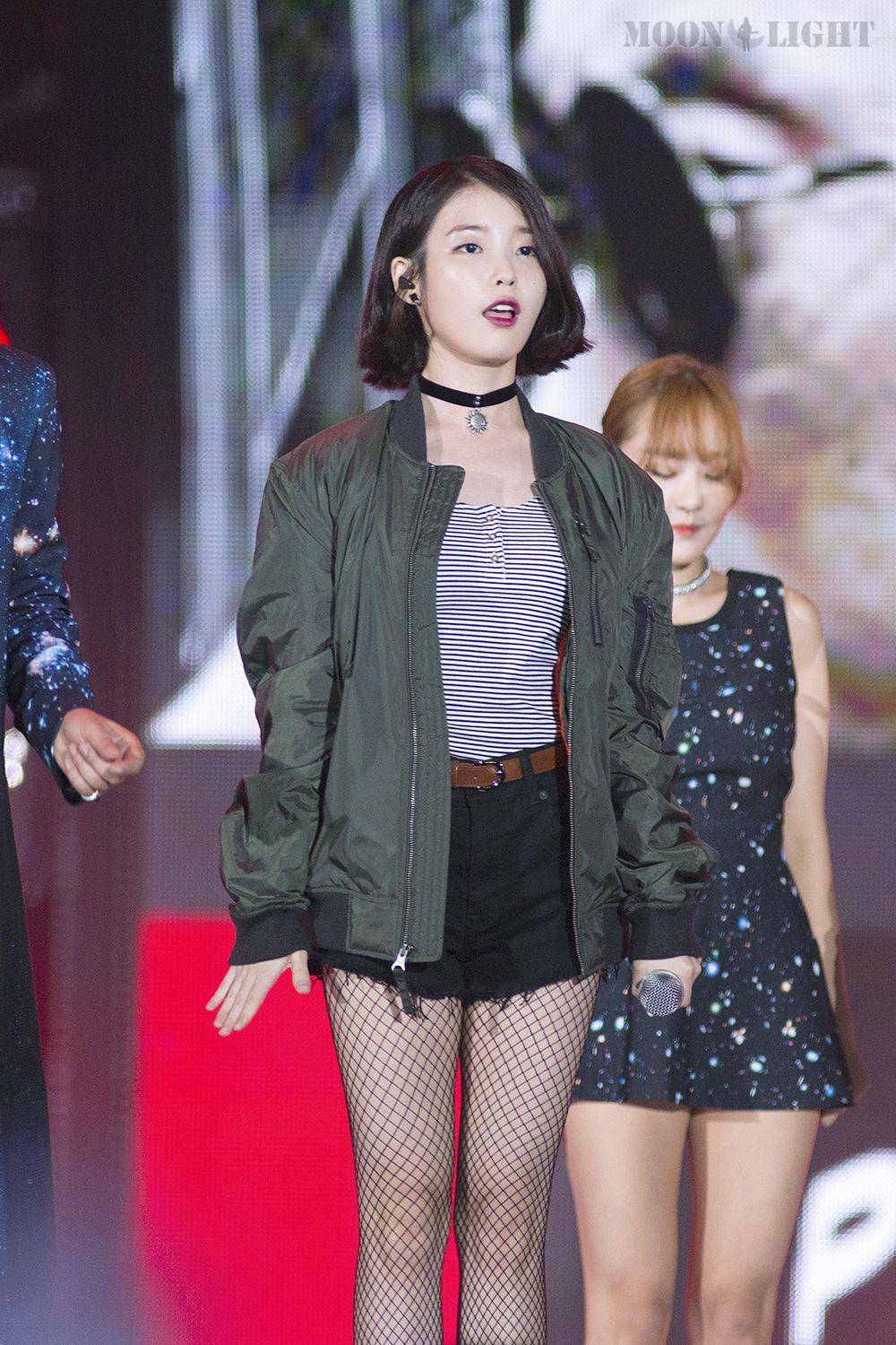 150813 IU | Scrolller