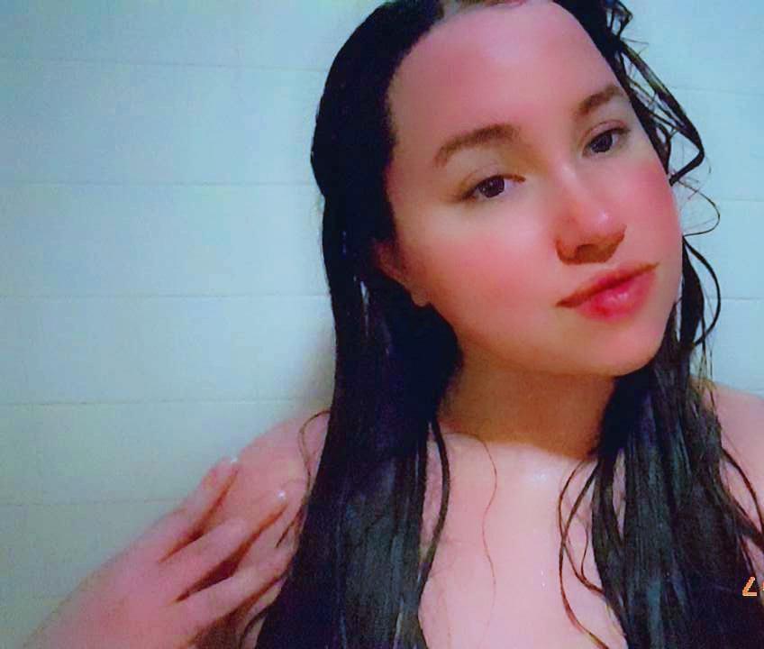 (18+) Early morning shower. 🚿 | Scrolller