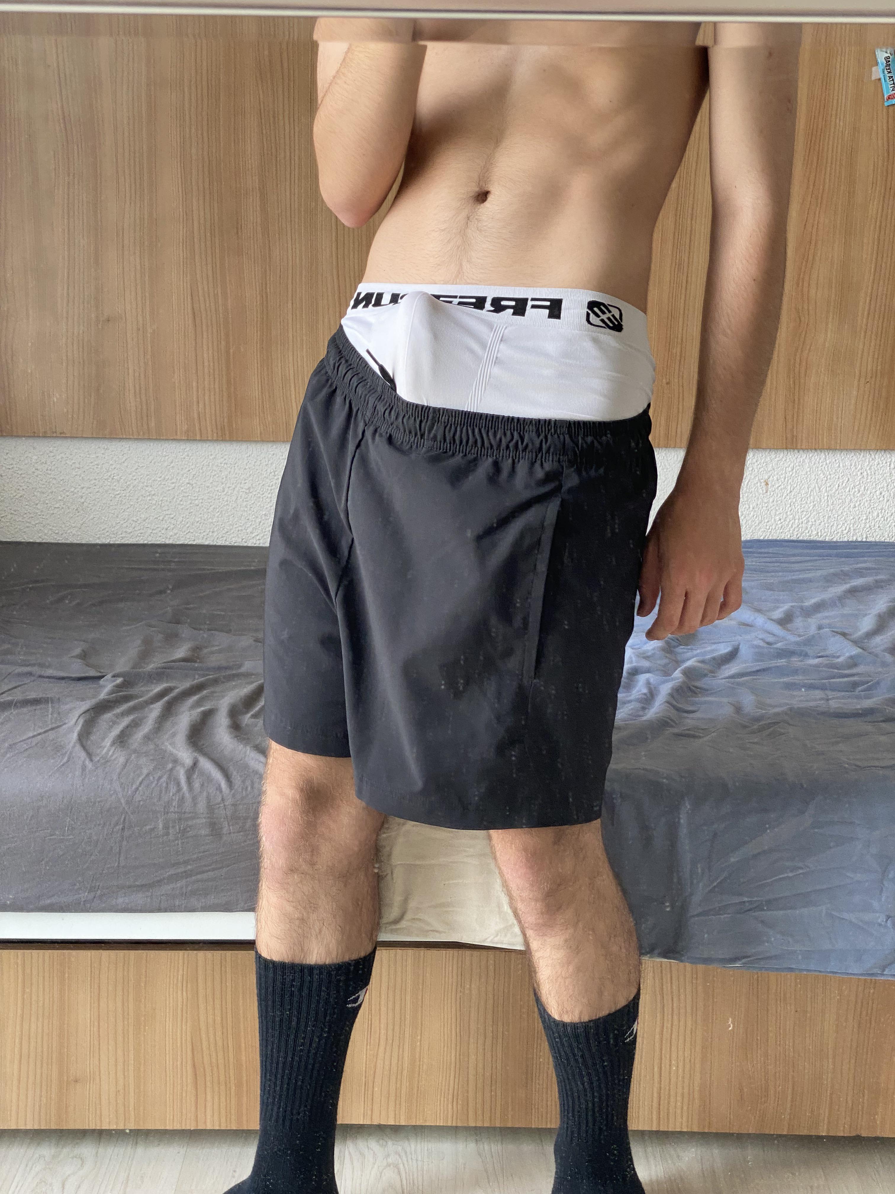 So hard it hurts | Scrolller