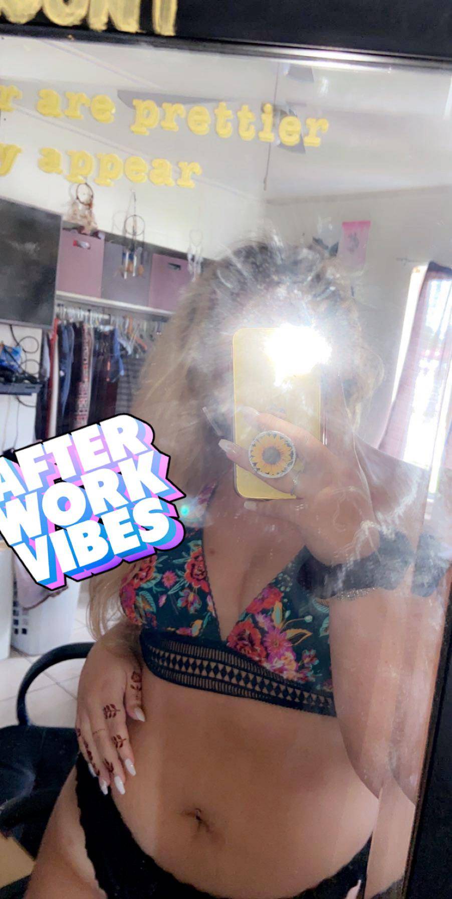 18 y/o princess ready to be spoiled! 🥺💓 | Scrolller