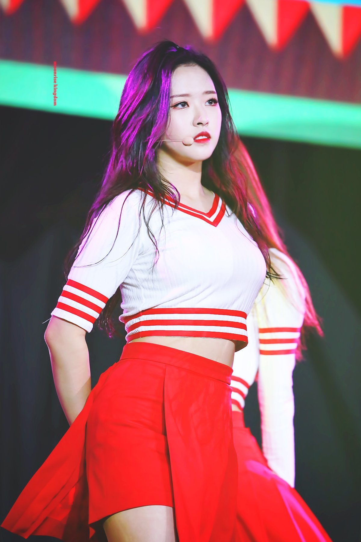 180915 Olivia Hye | Scrolller
