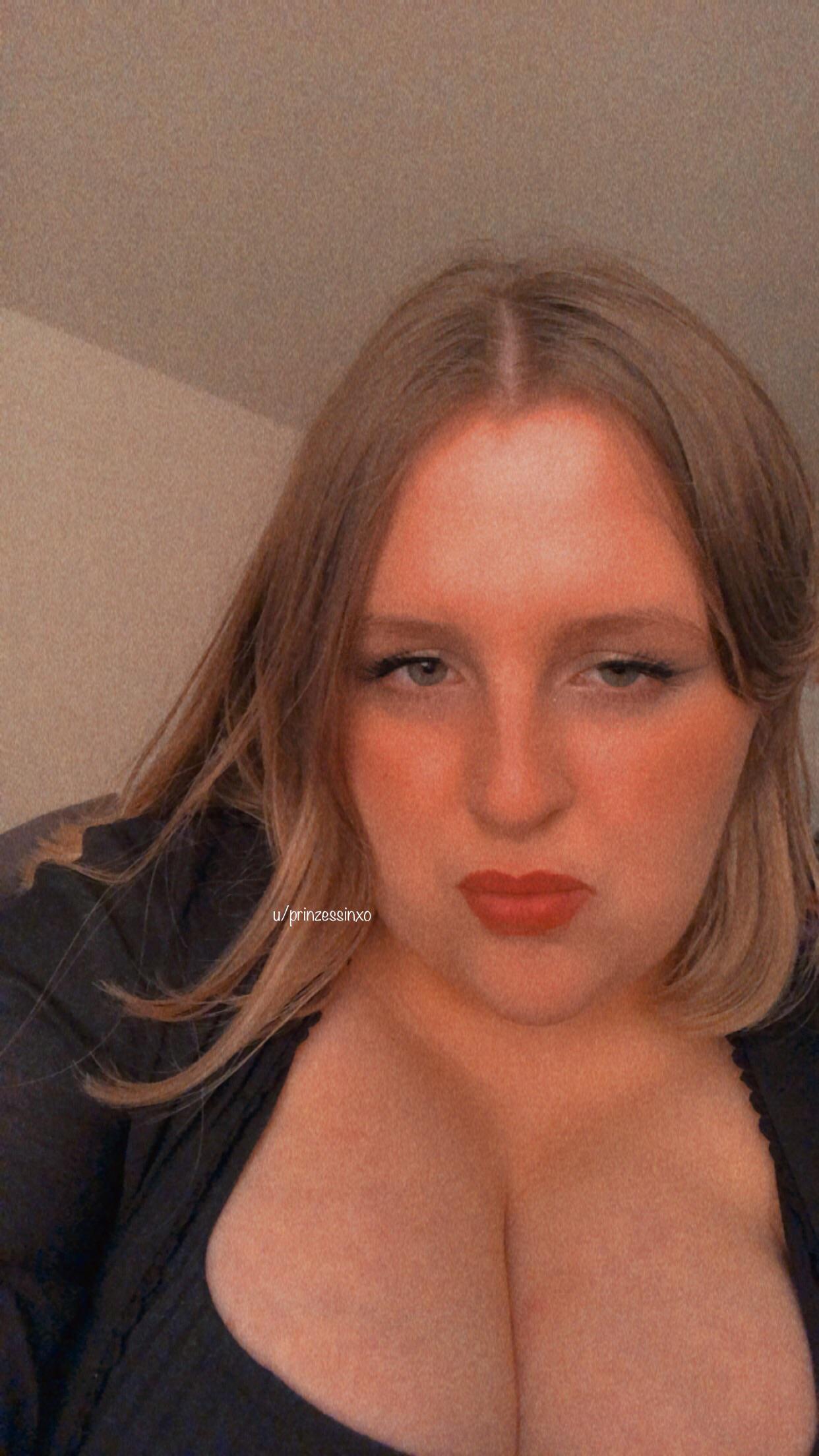 18f its my birthday today!😍 | Scrolller