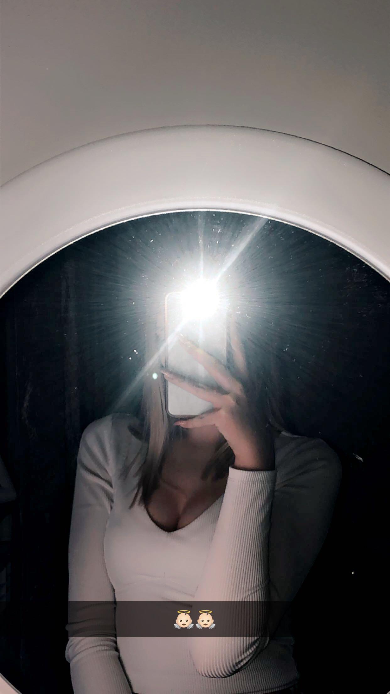 18yo looking for huge BBC. Also can try porn cause i need cash. Able to travel | Scrolller