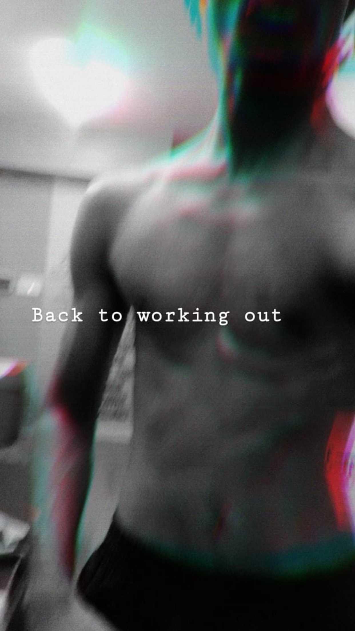 19 feel free to hit me up | Scrolller