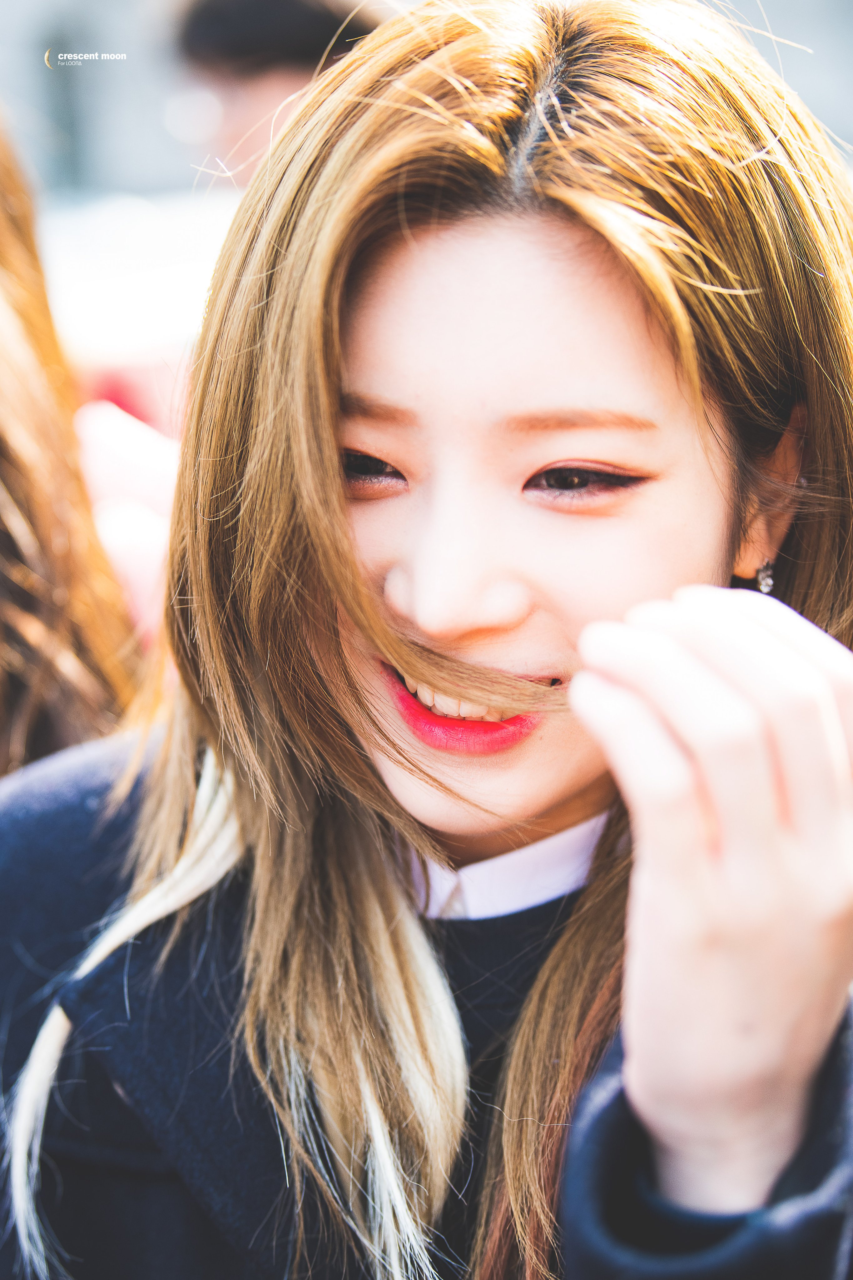 190222 Kim Lip | Scrolller