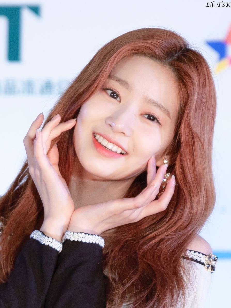 190519 Fansite: @Lil_TSK // Minju | Scrolller