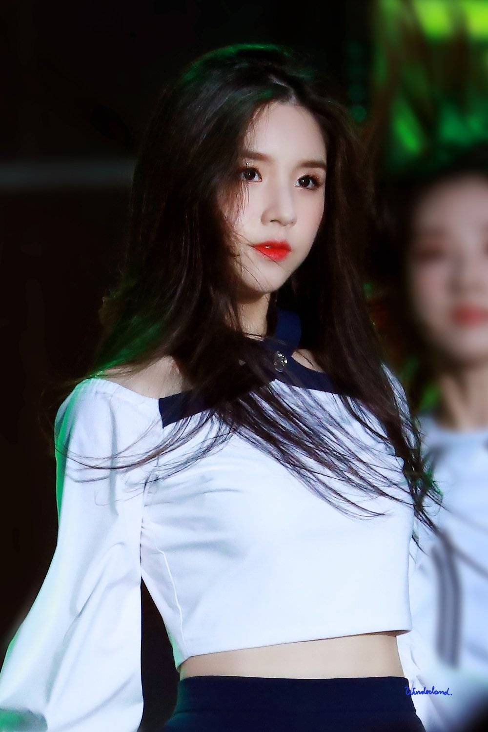 190727 Heejin by Bakery In Wonderland | Scrolller