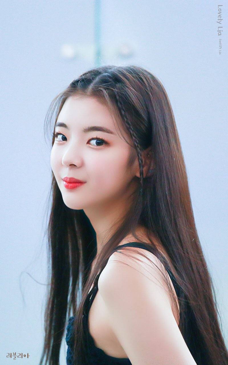 190817 Lia | Scrolller