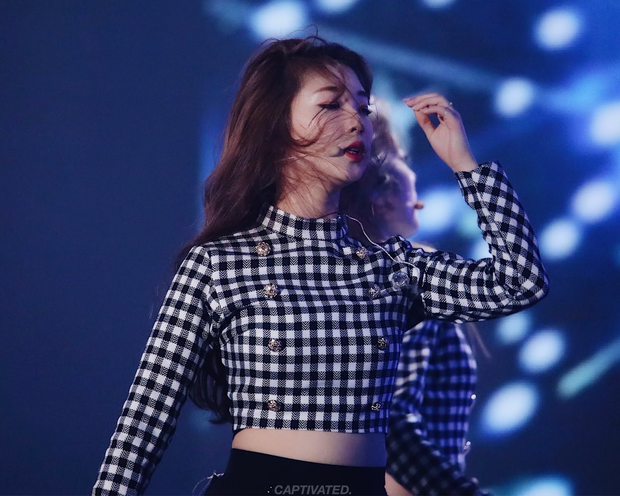 190824 Yeojin by Captivated | Scrolller