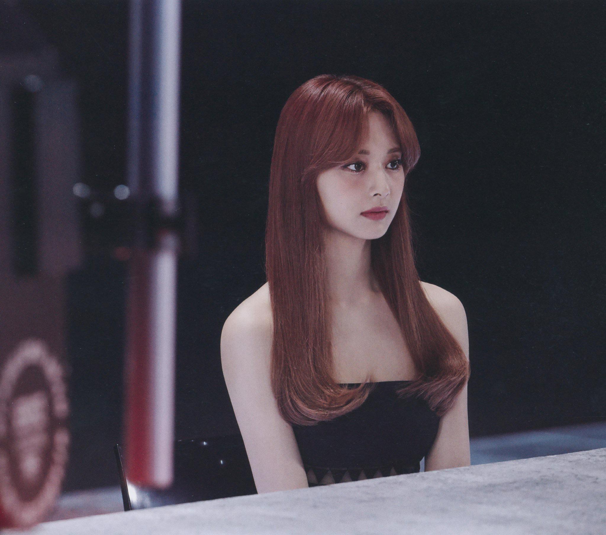 201026 Tzuyu | Scrolller