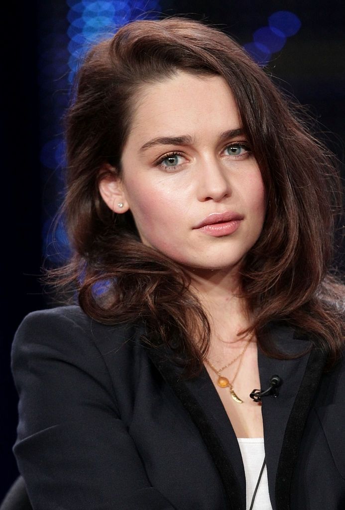 Emilia Clarke Scrolller