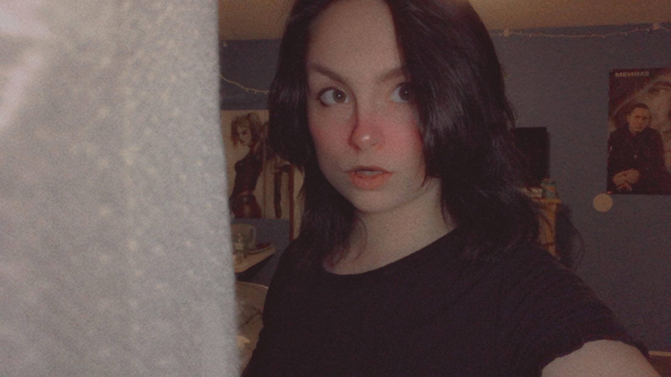 21 😈 I promise you’ll love me | Scrolller