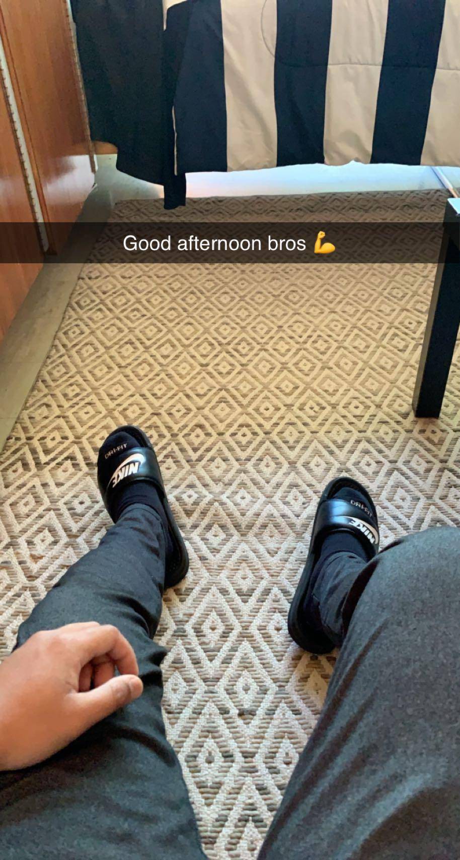 (21) just a bro in his Nike slides | Scrolller