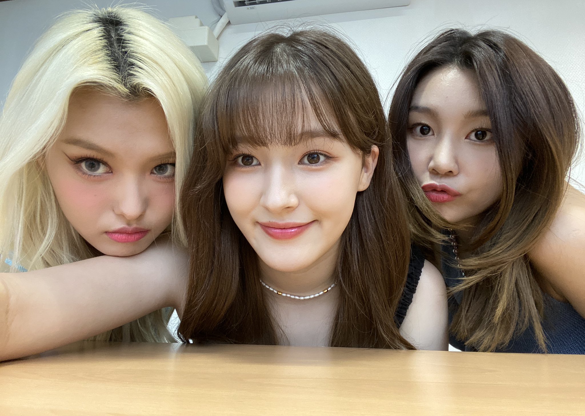 210816 Momoland Official SNS - Ahin, Nancy and Hyebin | Scrolller