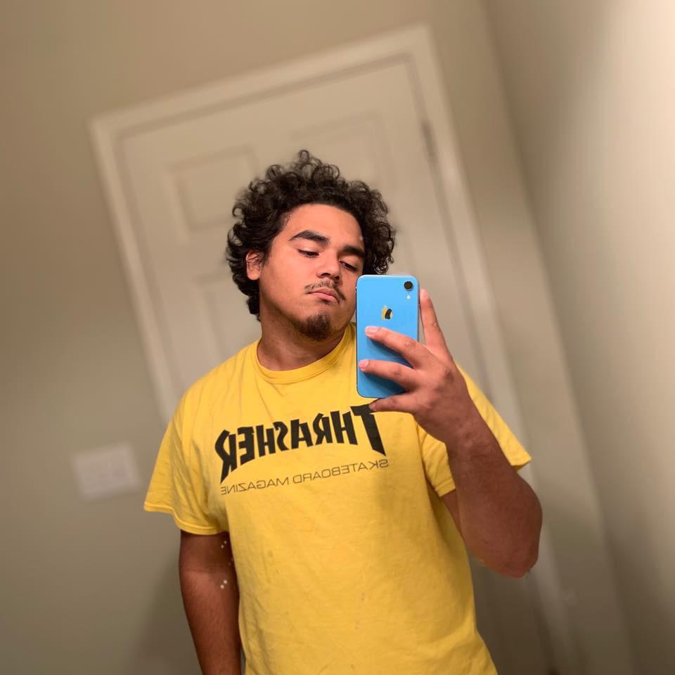 22 (M4F) | Scrolller