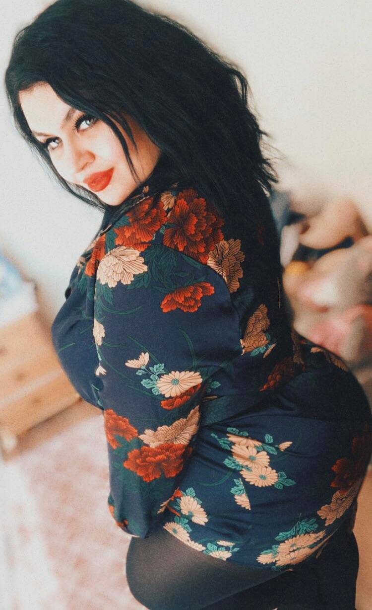 [22F] yay or nay 🥴 | Scrolller