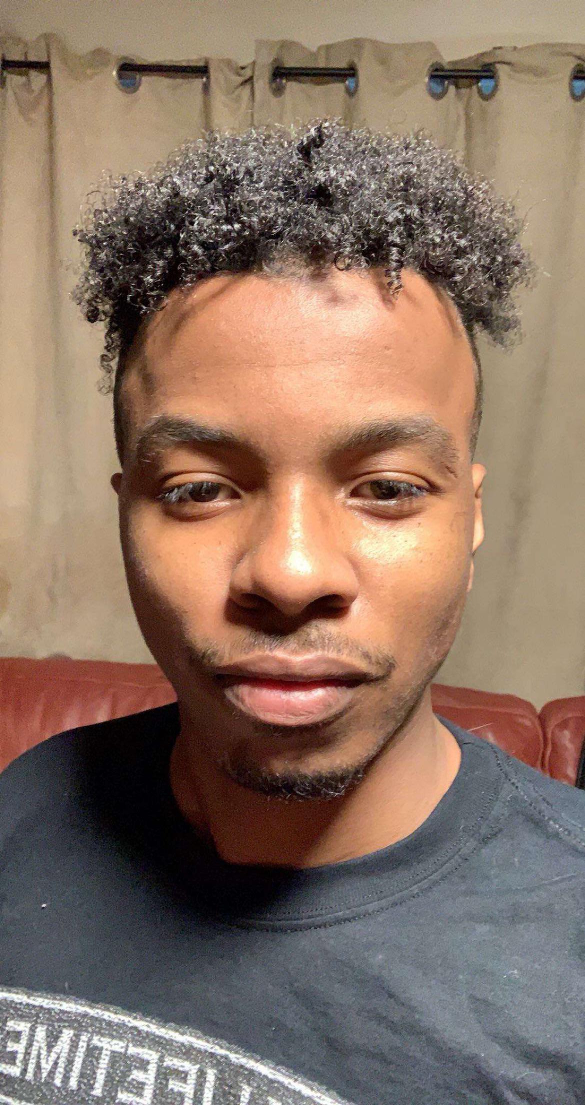 Discover more like BNWOPropaganda: [22M] Would anybody like to worship me ??? My dm is open ...