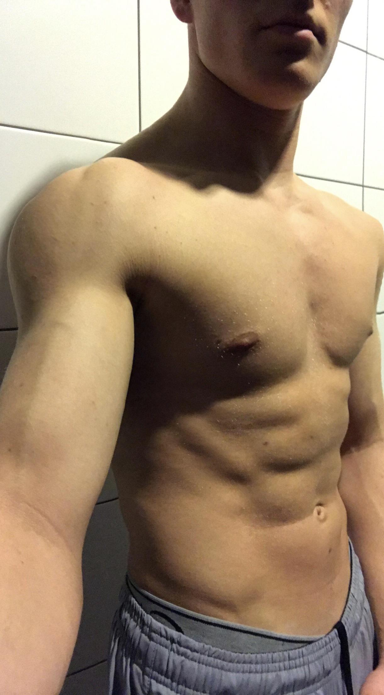 23 German muscular 💪🏼 add me: maxlassn | Scrolller