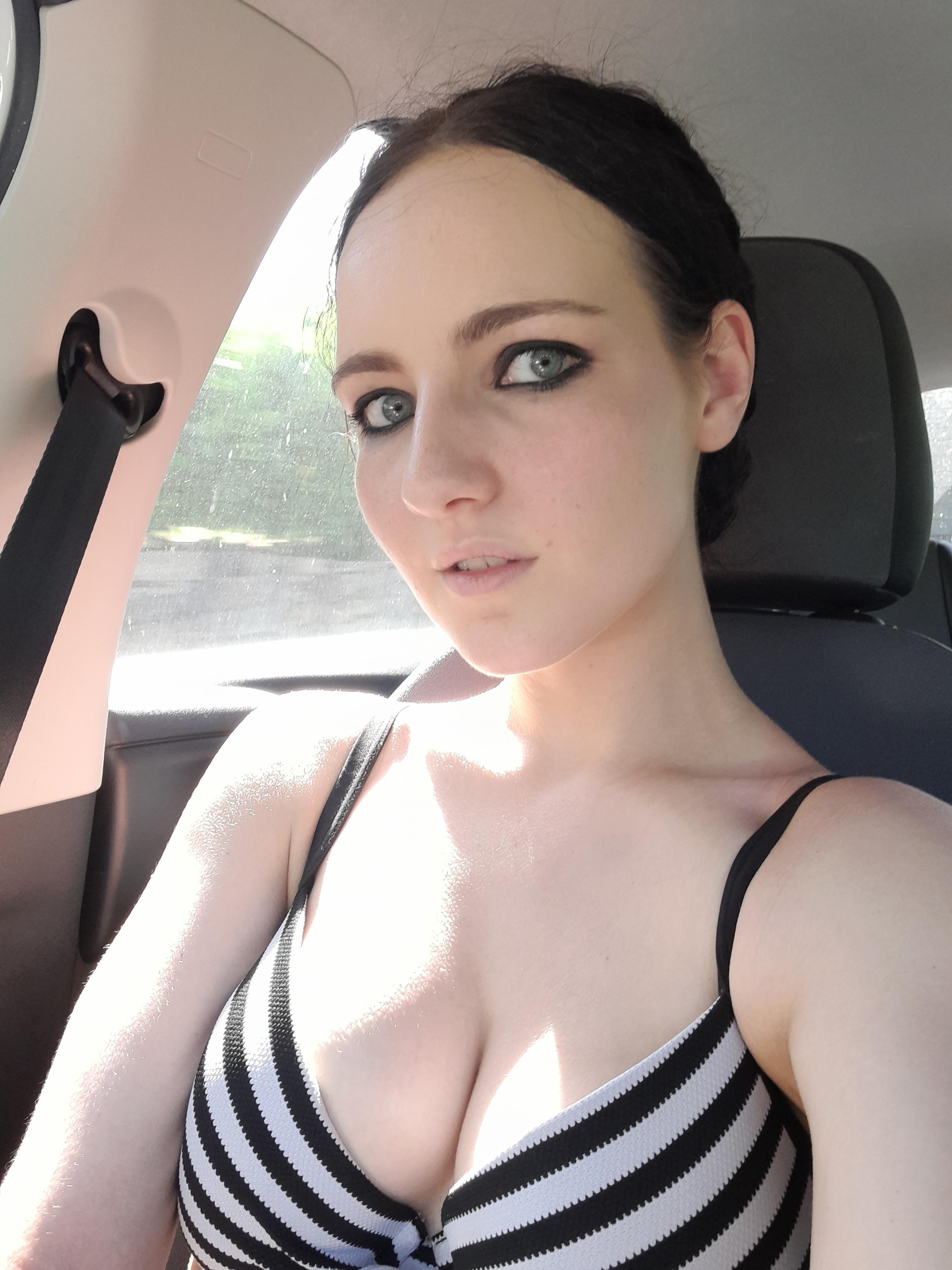 [24f] Road trip! | Scrolller