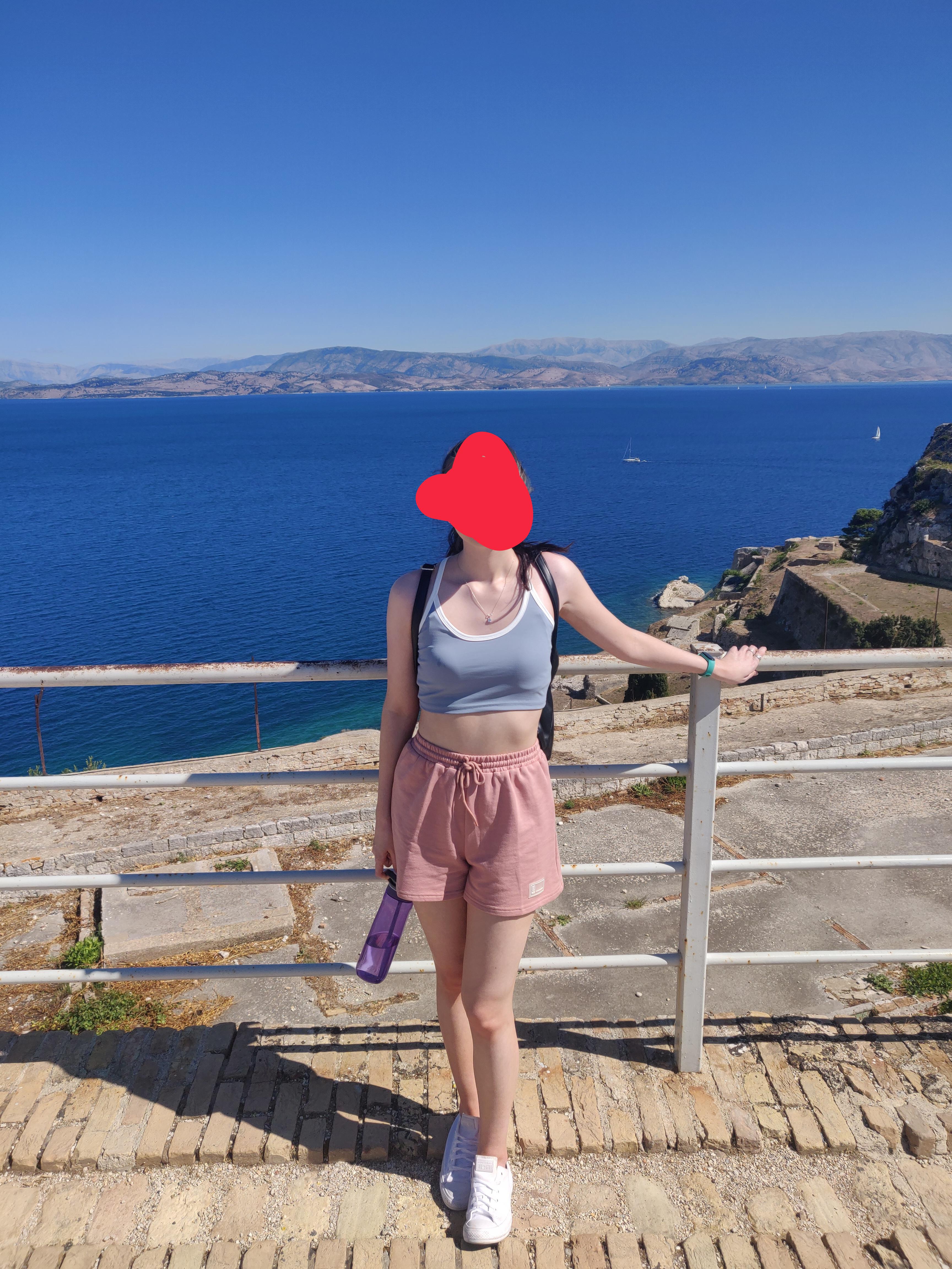 (25F) Do I have a nice body? | Scrolller
