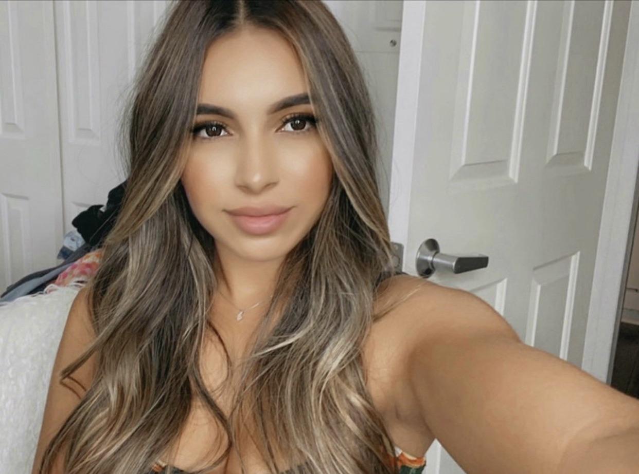 26F Latina | Scrolller