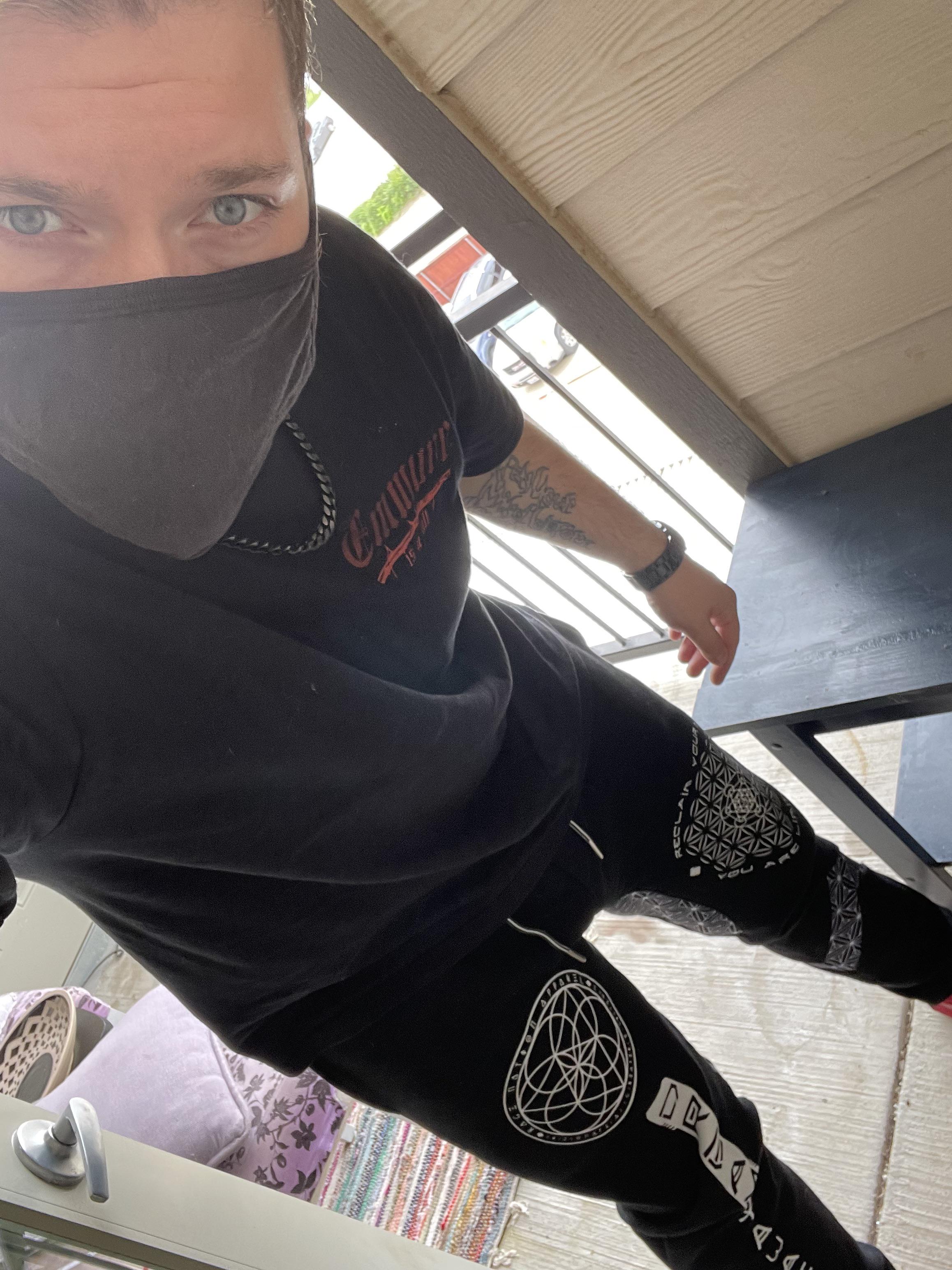 (26M) Masked Mono | Scrolller