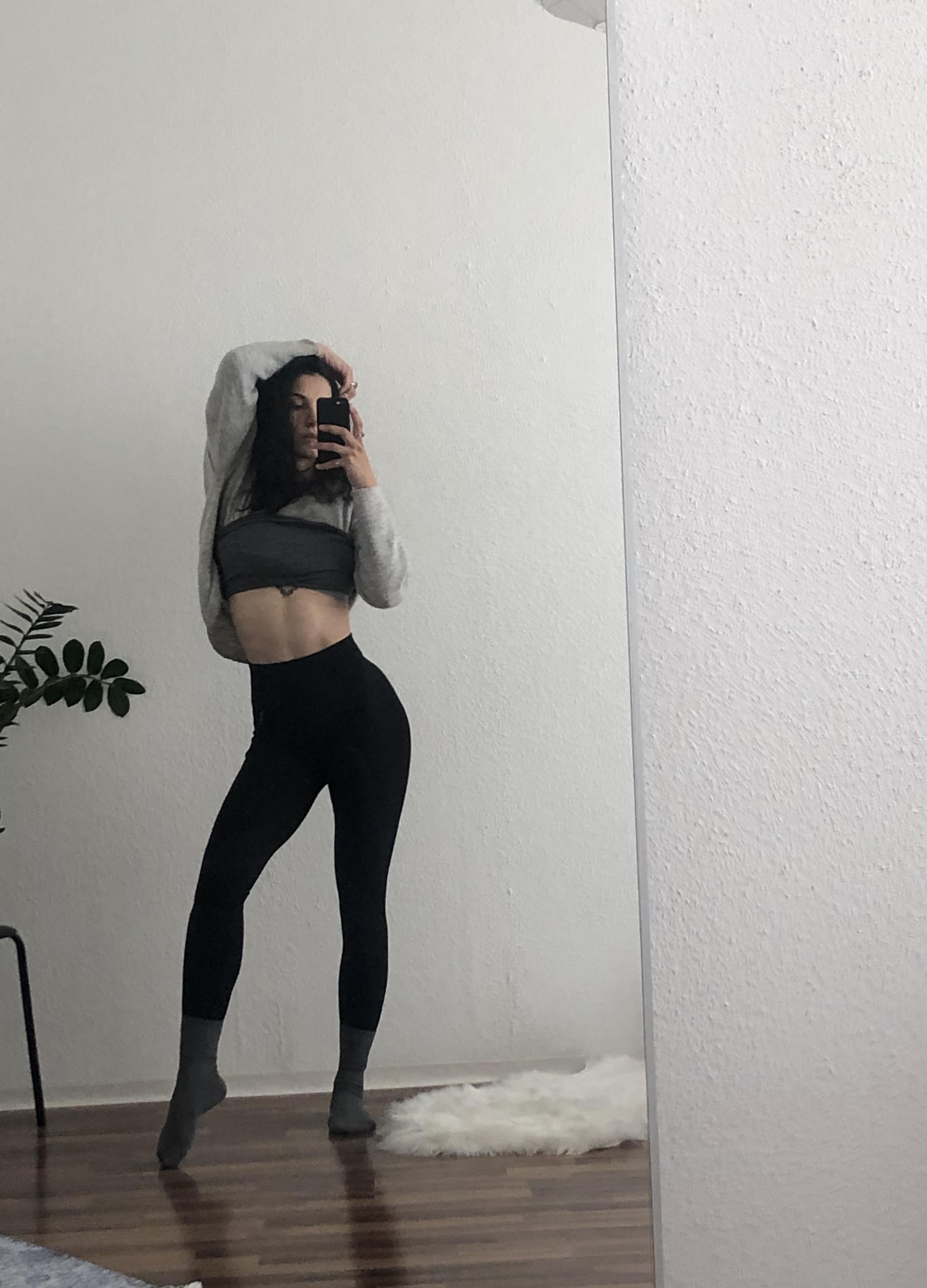 🖤 (27) | Scrolller