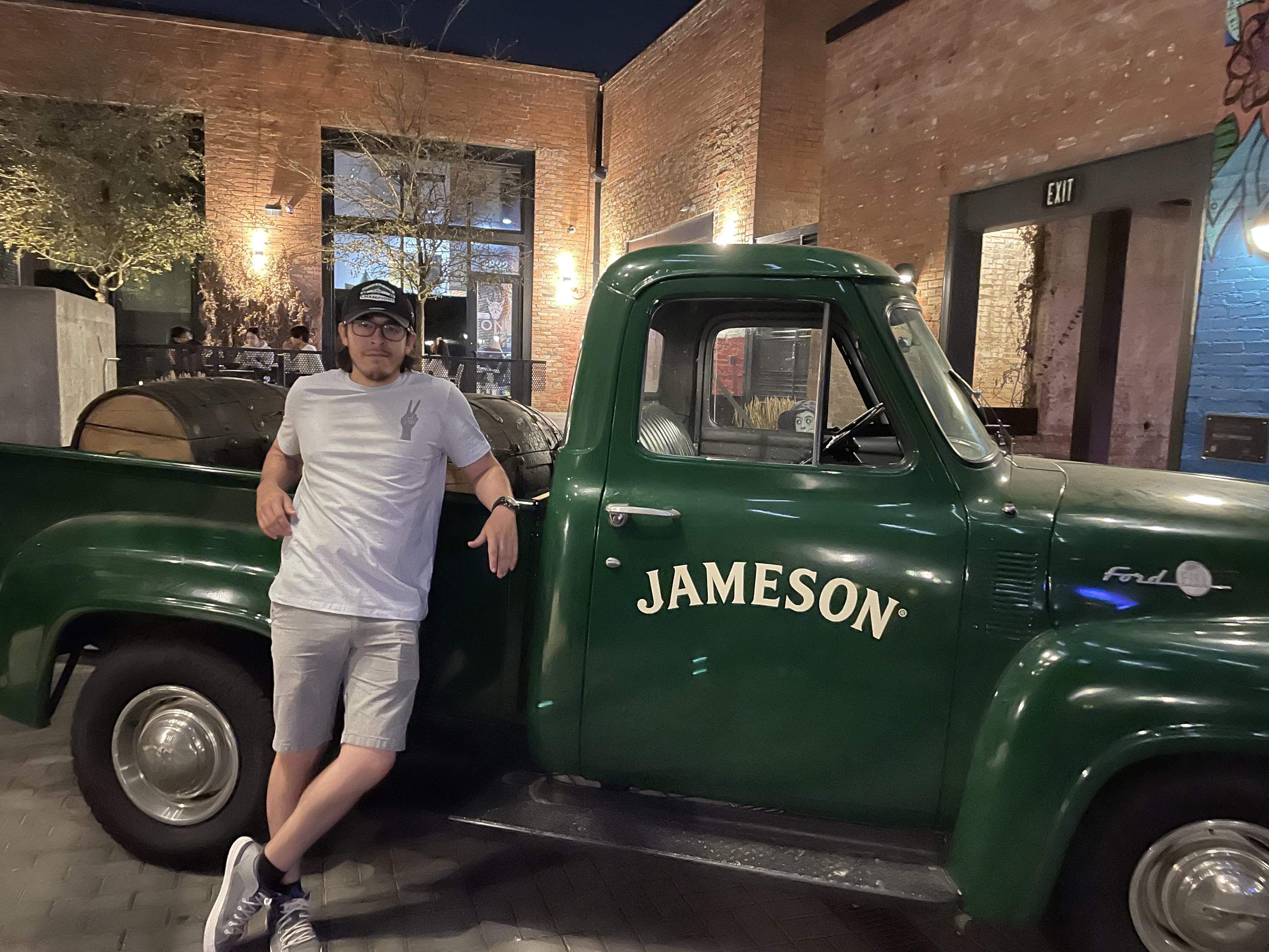 27/M night out | Scrolller