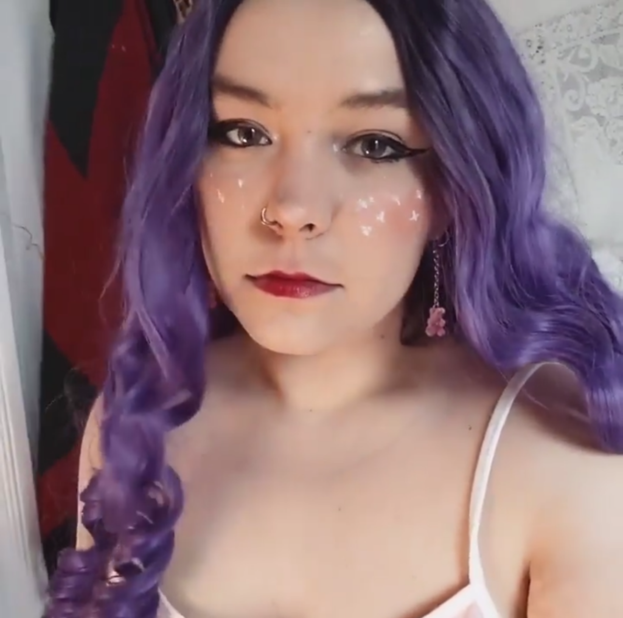 [27F] is it too late to look like a egirl? | Scrolller