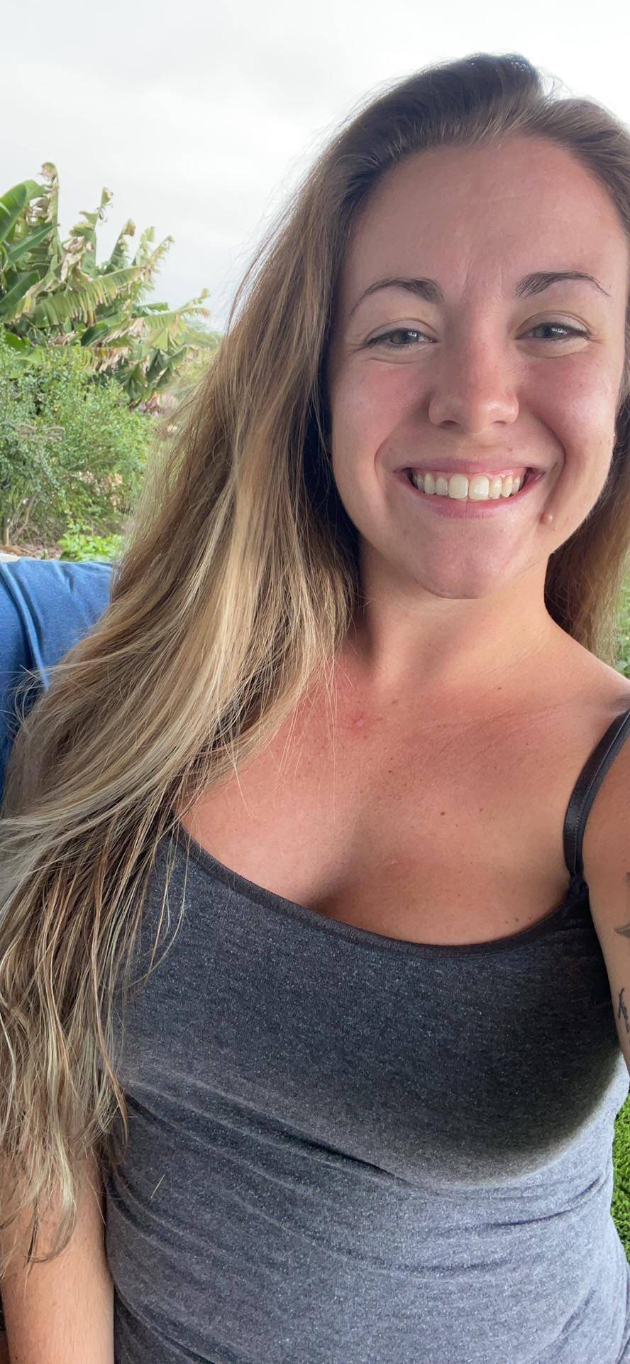 [29F] love having a place to show off my makeup-free selfies :P | Scrolller