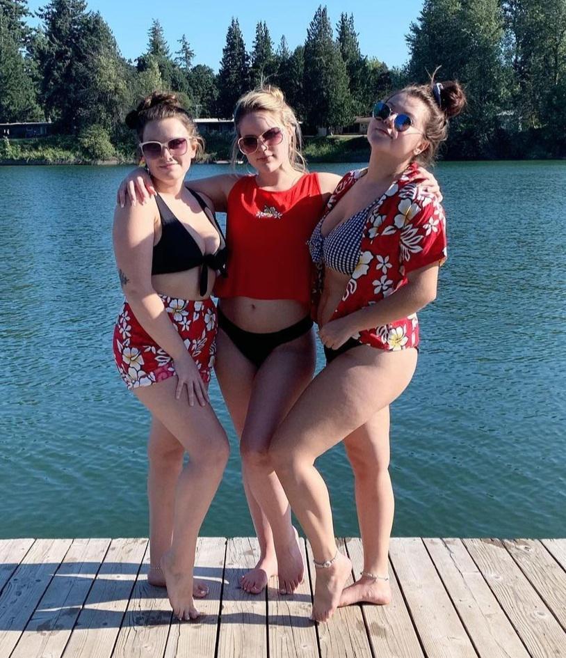 [3] Babes | Scrolller