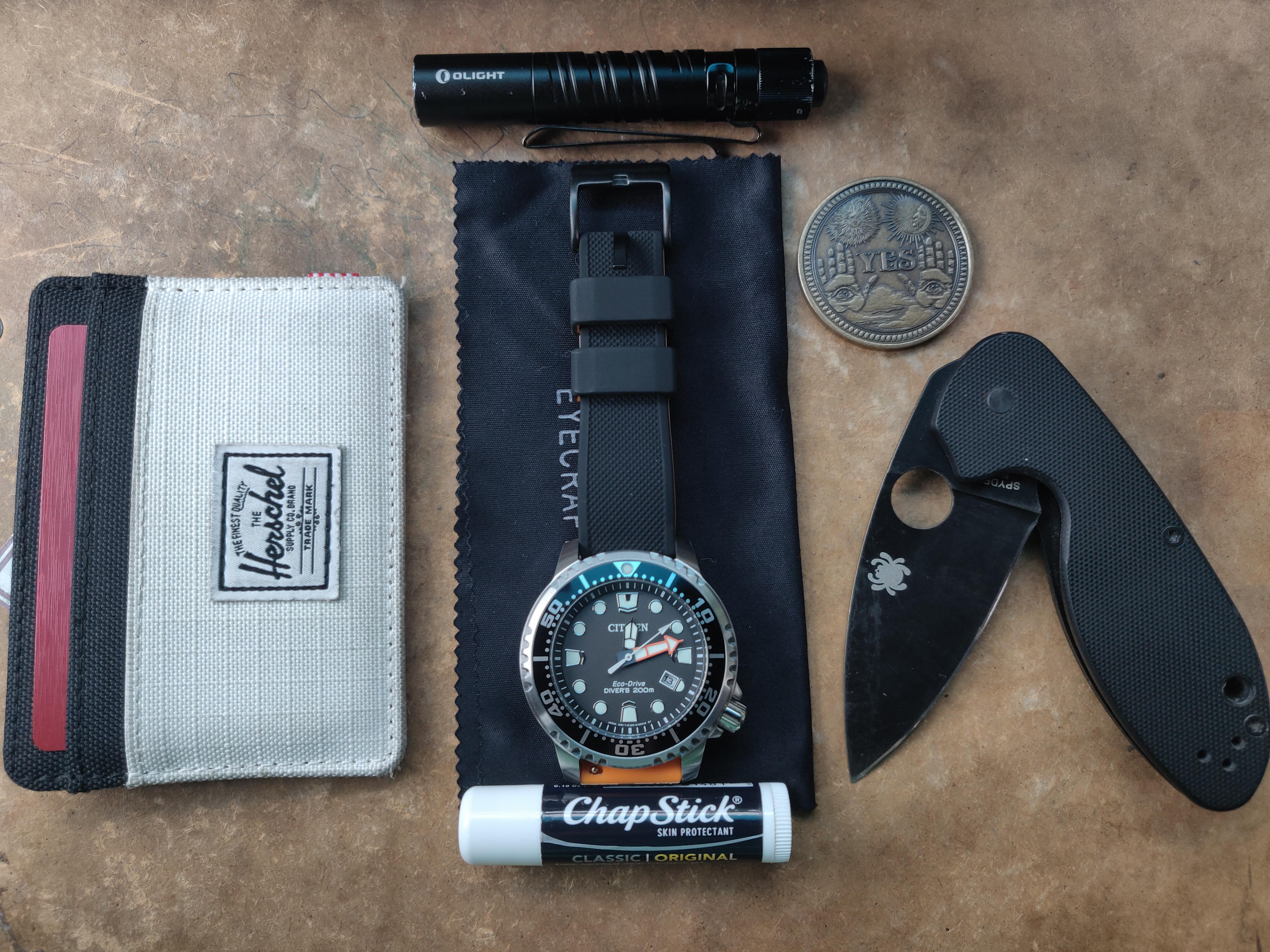 30/M/Only the essentials | Scrolller