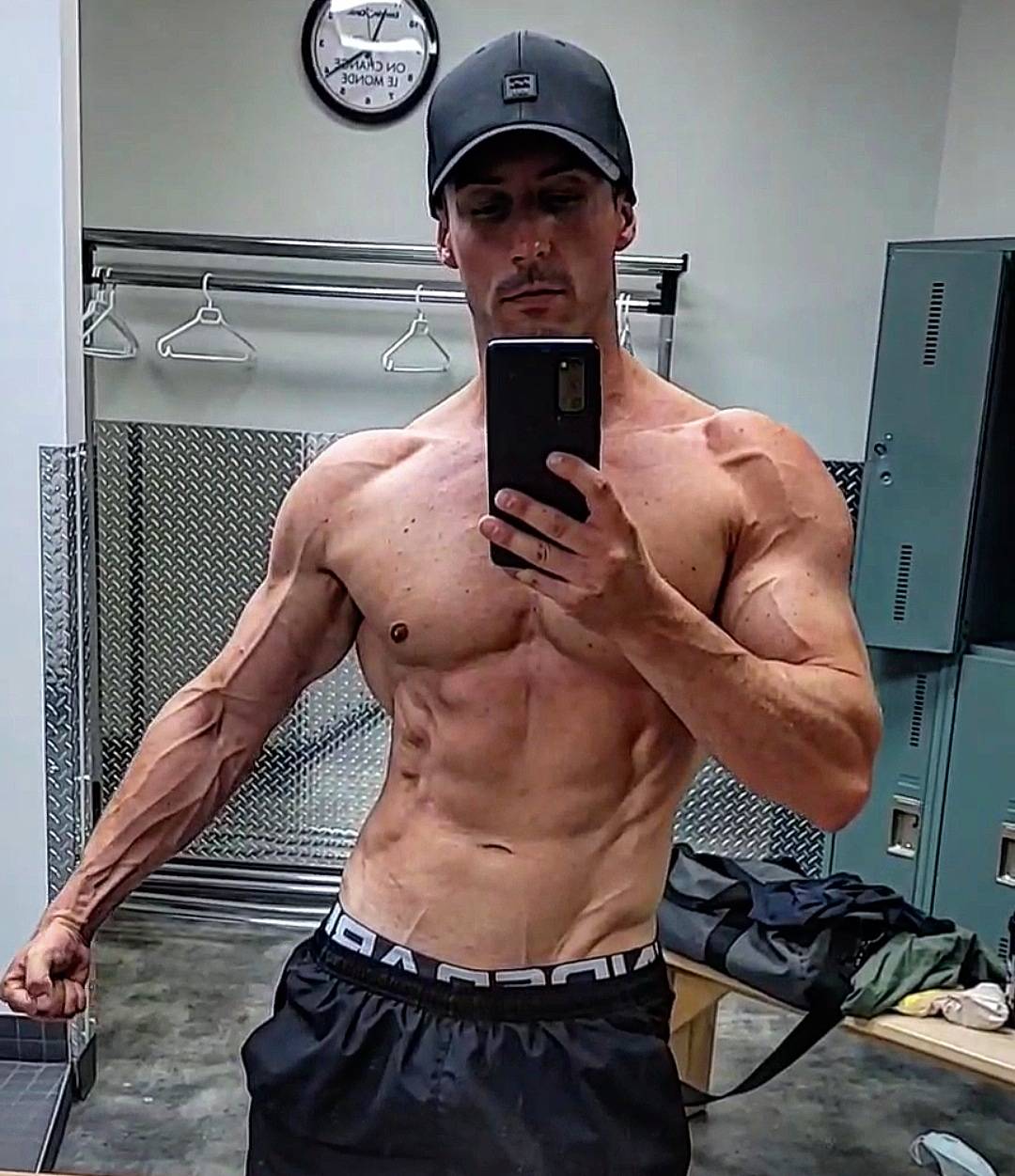 30 Male, 5'10", 178lbs, BF%? | Scrolller