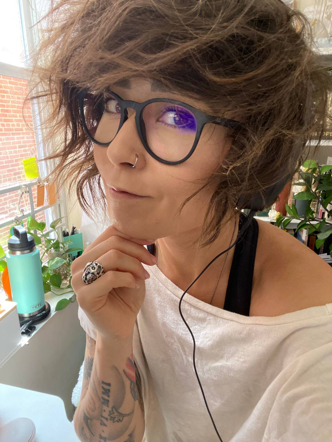 (30F) Growing out my pixie cut for my old messy emo/scene look | Scrolller